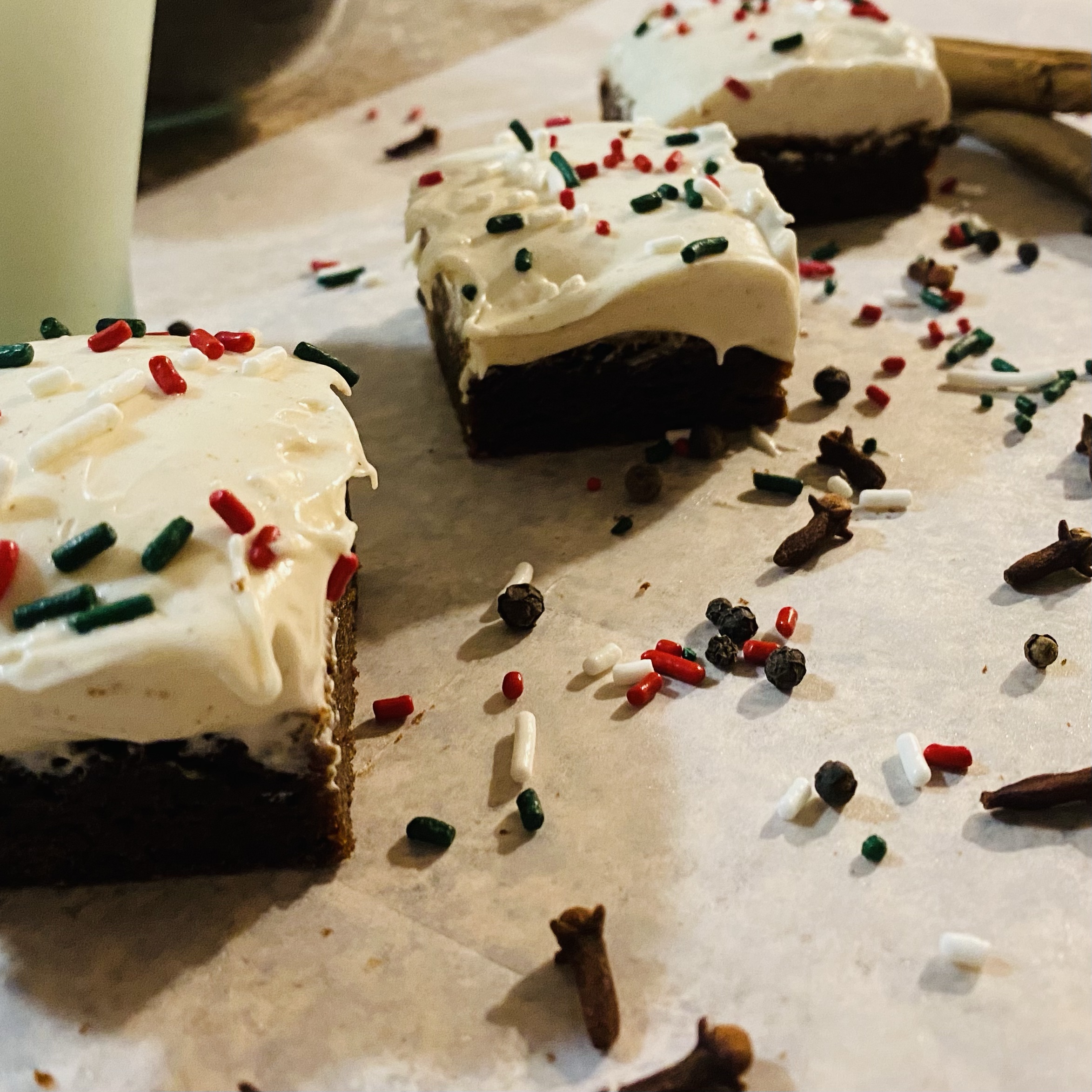 Spiced Gingerbread Bars – The Petite Homestead